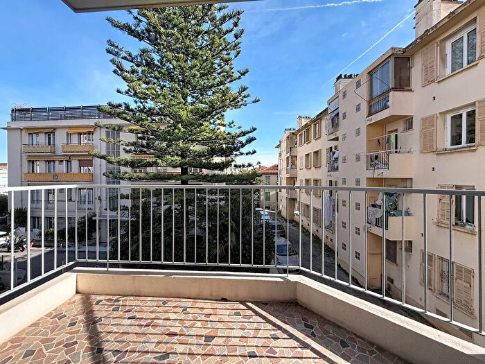 Appartement à vendre - Nice, Arenas - 2 pièces - 1 chambre