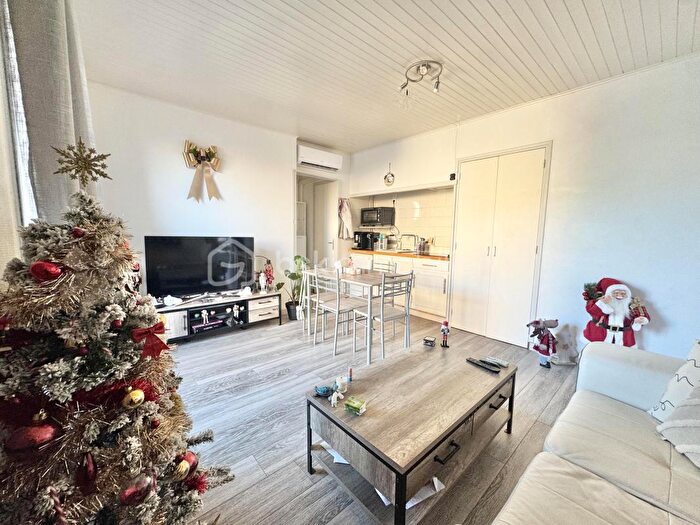 Appartement à vendre - Valras-Plage, Casino, Plage, Stade - 2 pièces - 1 chambre