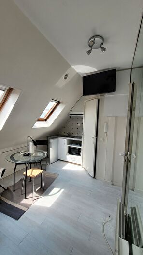 Appartement 2 pièces à louer à Paris 8ème, Europe
