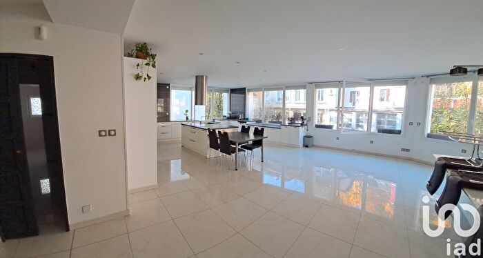 Appartement à vendre - Morez - 8 pièces - 4 chambres