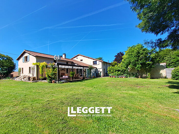 Maison 12 pièces à vendre - Chef-Boutonne