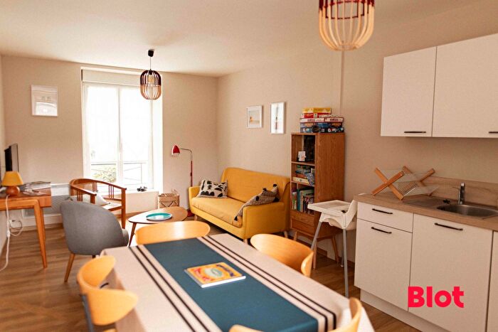 Appartement à louer - Cancale - 3 pièces - 2 chambres