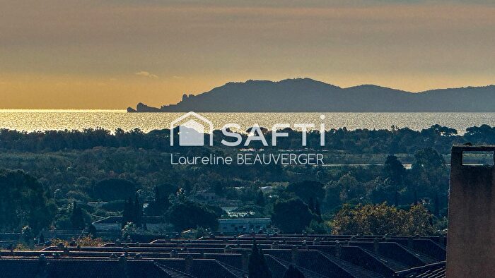 Appartement à vendre - Hyères, Pyanet - 1 pièce