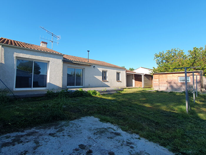 Maison à vendre - LAiguillon-sur-Mer - 6 pièces - 3 chambres