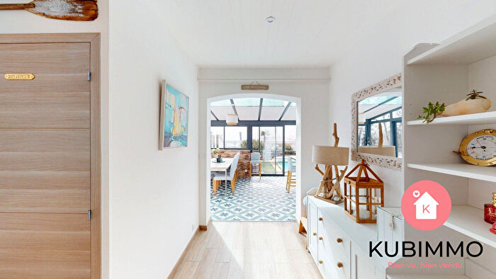 Maison à vendre - Talmont-Saint-Hilaire - 6 pièces - 4 chambres