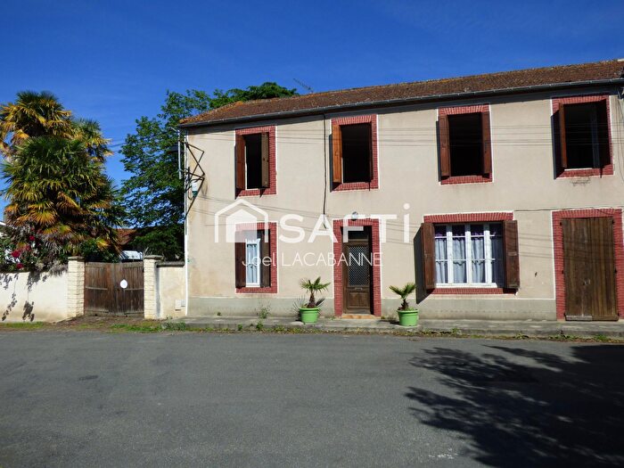 Maison à vendre - Castelnau-Rivière-Basse - 8 pièces - 4 chambres