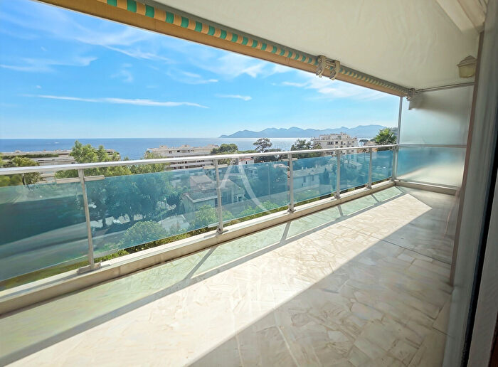 Appartement 3 pièces à vendre - Cannes, Croix des Gardes
