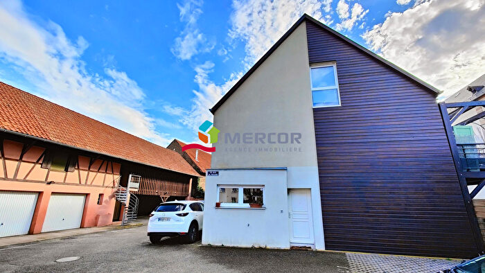 Maisons à vendre et appartements à louer - 1