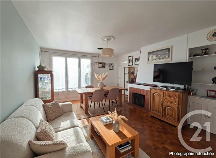 Appartement à vendre - Pontoise, Centre-ville - 4 pièces - 3 chambres