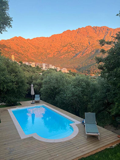 Maison à vendre - Calenzana - 8 pièces - 4 chambres