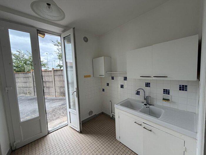 Appartement 1 pièce à louer - Angerville