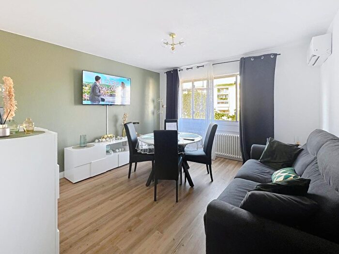 Saint-Raphaël, Centre-ville : Appartement 2 pièces à vendre