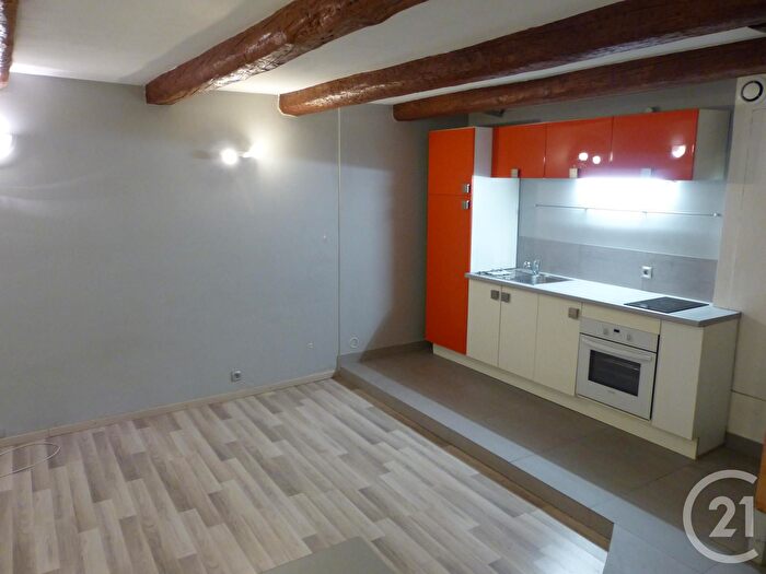 Maison à louer - Marseille e , Saint-Antoine - 2 pièces - 1 chambre