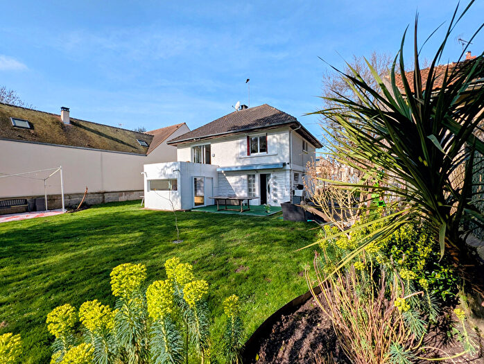 Maison à vendre - Dannemois - 6 pièces - 3 chambres