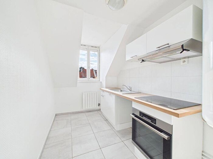 Appartement à louer - Robertsau Centre, Strasbourg - 3 pièces - 2 chambres