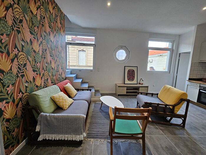 Appartement à louer - Talence - 5 pièces - 4 chambres