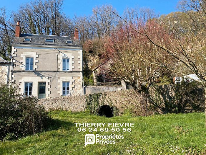 Maison à vendre - Villaines-les-Rochers - 3 pièces - 2 chambres