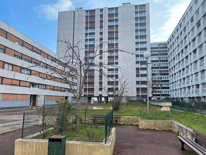 Les Mureaux, Sarcelles : Appartement 3 pièces à louer