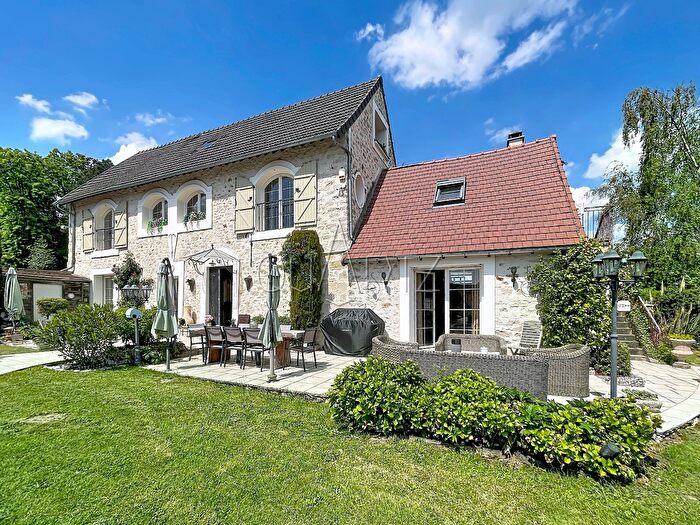 Jambville - Maison 10 pièces à vendre