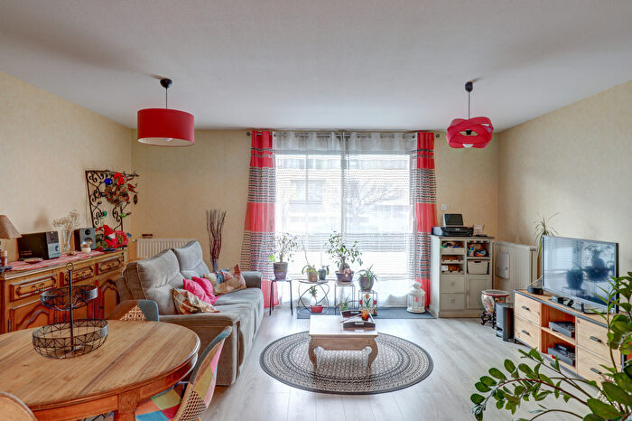 Appartement à vendre - Clermont-Ferrand, Cotes de Clermont - 4 pièces - 3 chambres