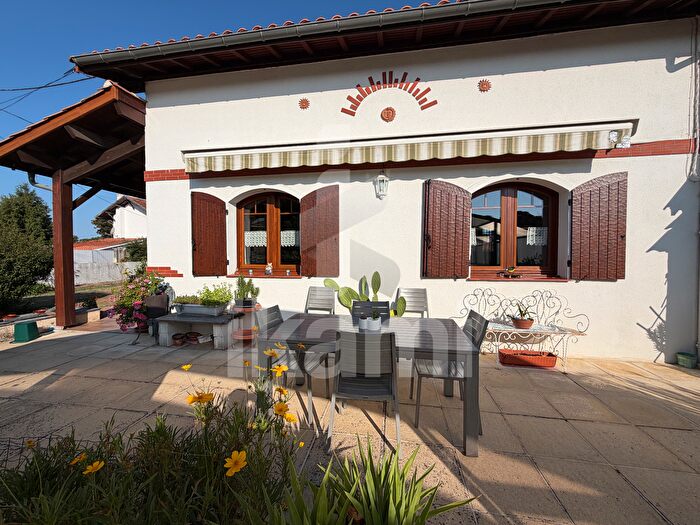 Salles : Maison 6 pièces à vendre