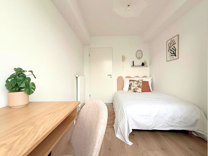 Appartement à louer - Massy, Atlantis, Champs Ronds - 1 pièce - 4 chambres