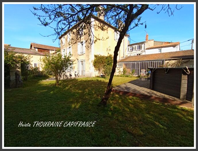 Maison 9 pièces à vendre à Saint-Maixent-l'École