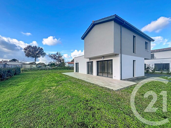 Maison à louer - Villeneuve-sur-Lot, Sainte-Catherine - 4 pièces - 3 chambres