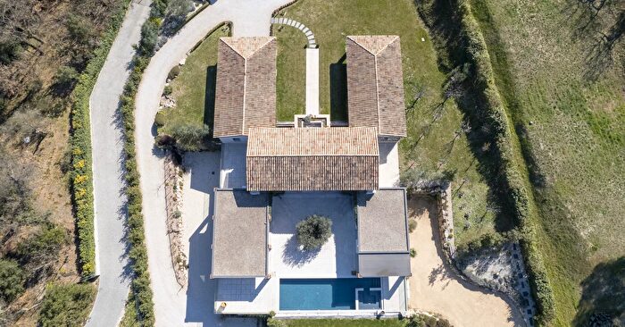 Bouc-Bel-Air, La Mounine, Le Serre, Valcros - Maison 8 pièces à vendre