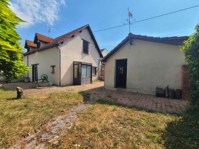 Maison 4 pièces à vendre à Vrigny