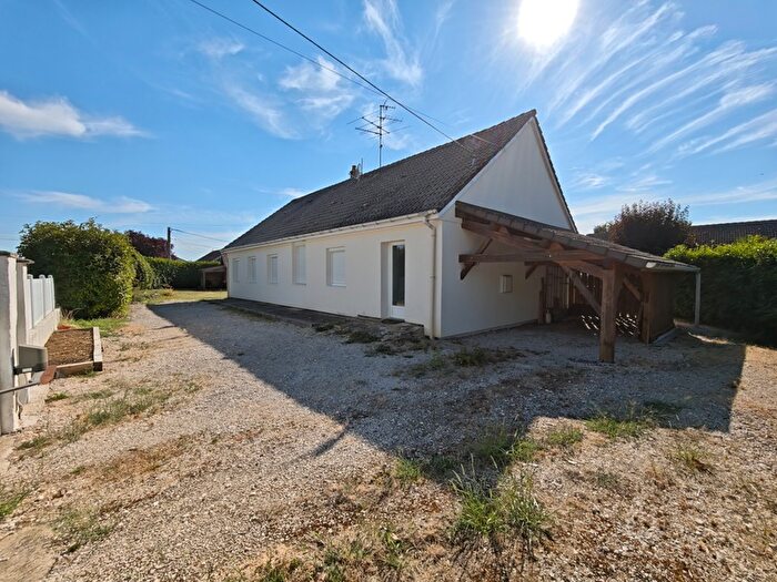 Maison 5 pièces à Annoire, à vendre