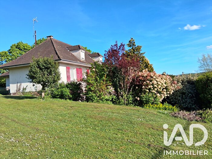 Saint-Amand-Montrond : Maison 7 pièces à vendre