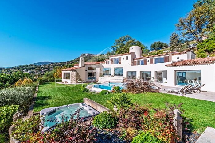 Maison à vendre - Vence, Saint-Martin, Lubiane, Le Suve - 8 pièces - 5 chambres