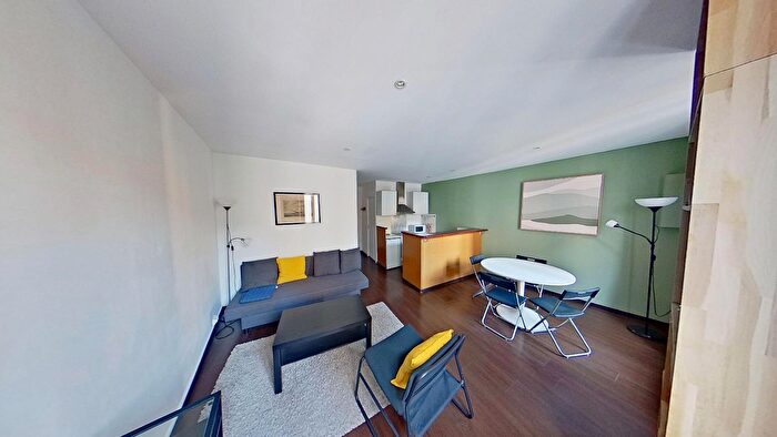 Appartement à louer - Clermont-Ferrand, Jaude, Fontgiève Saint-Alyre - 2 pièces - 1 chambre