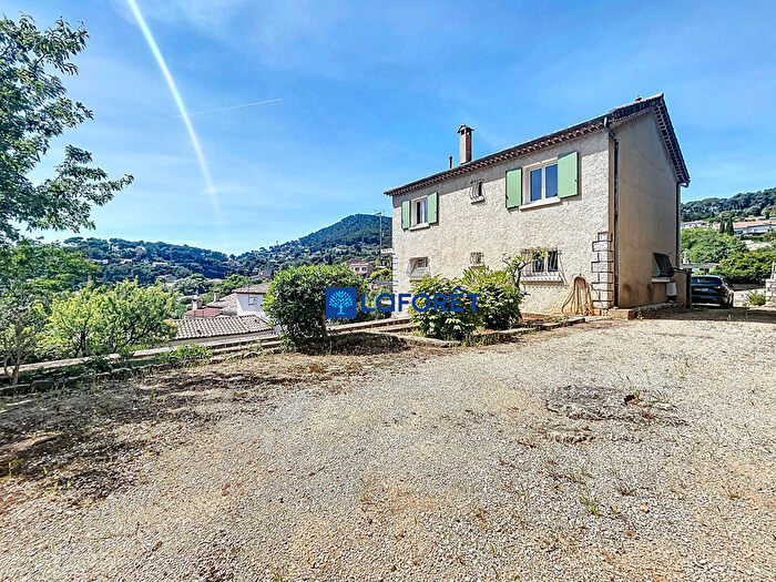 Maison à vendre - Carqueiranne - 8 pièces - 5 chambres