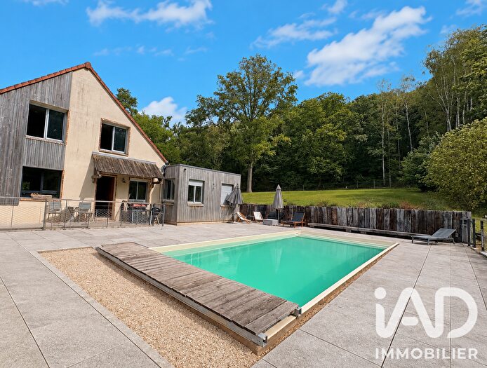 Sainte-Mesme : Maison 8 pièces à vendre