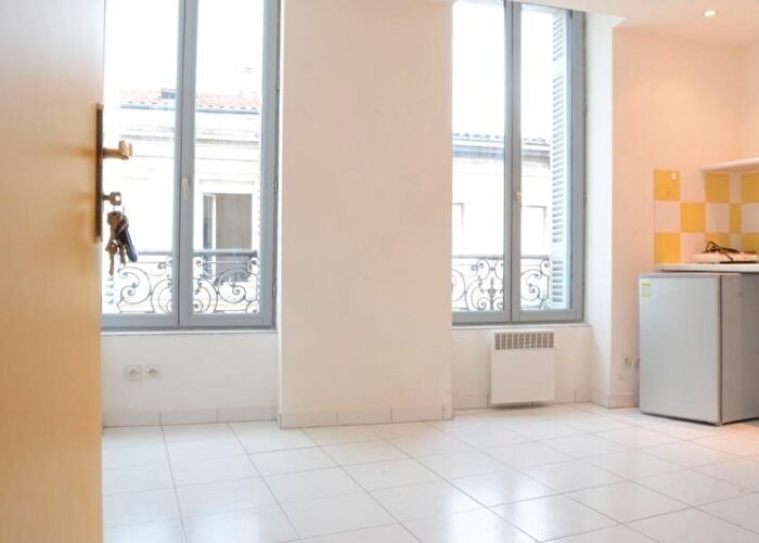 Bordeaux, Saint-Christoly : Appartement 1 pièce à louer