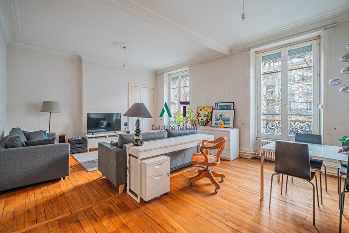 Appartement à vendre - Grenoble, Centre-ville - 3 pièces - 2 chambres