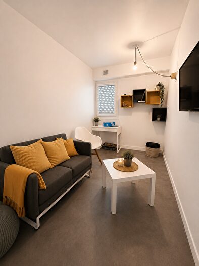 La Perralière, Villeurbanne : Appartement 3 pièces à louer