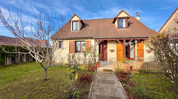 Maison à vendre - Angerville - 6 pièces - 4 chambres