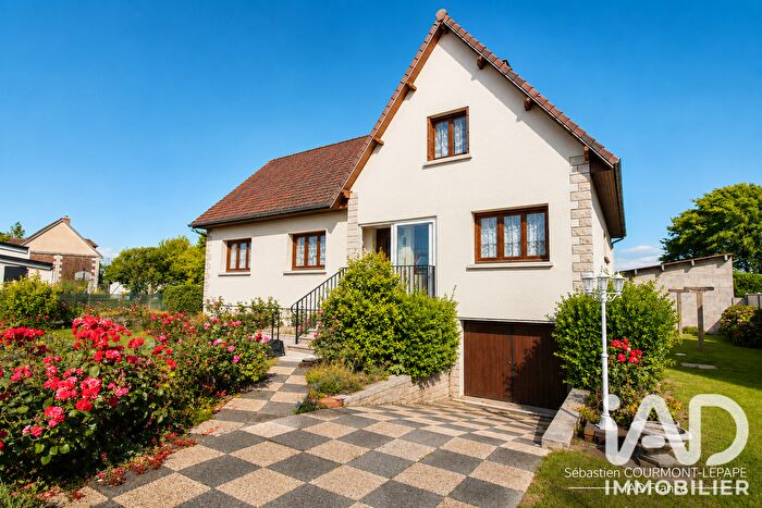 Maison 9 pièces à Sainte-Geneviève, à vendre