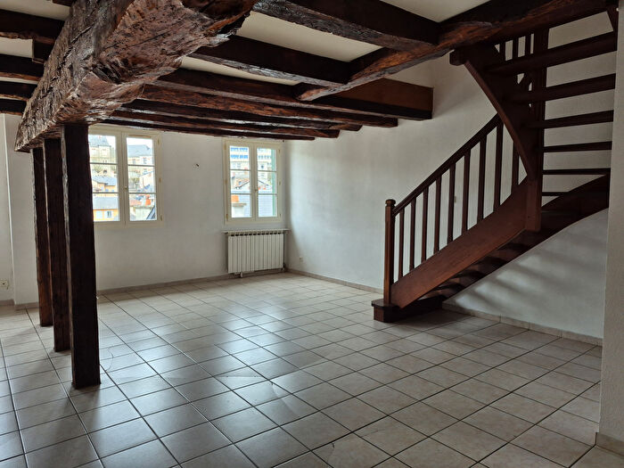 Appartement à louer - Tulle, Gare, Rive Gauche, Condamines, Marquisat - 5 pièces - 4 chambres