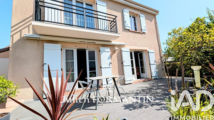 Maison à vendre - Chelles, Noue-Brossard, Perichelles, Bel Air, Clos Roger - 5 pièces - 4 chambres