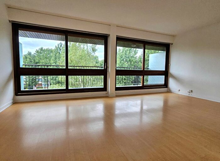 Le Chesnay, Pré-Vert : Appartement 1 pièce à louer