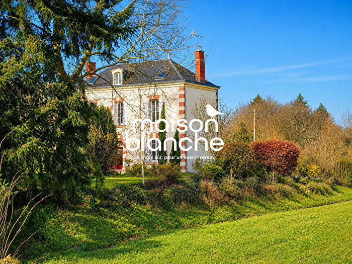 Maison 6 pièces à Parthenay, à vendre