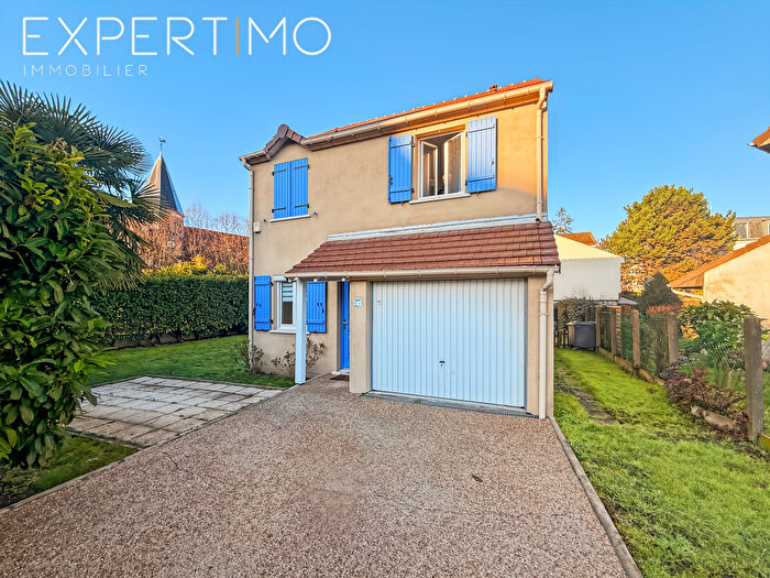 Maison à vendre - Eaubonne, Mont dEaubonne - 5 pièces - 3 chambres