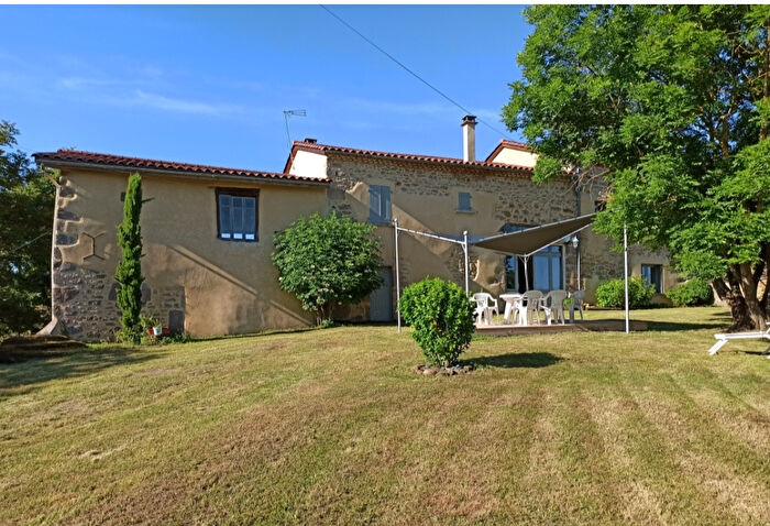 Maison à vendre - Saint-Flour - 8 pièces - 4 chambres