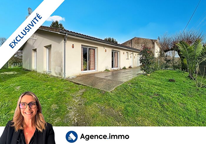 Maison à vendre - Reignac - 4 pièces - 3 chambres