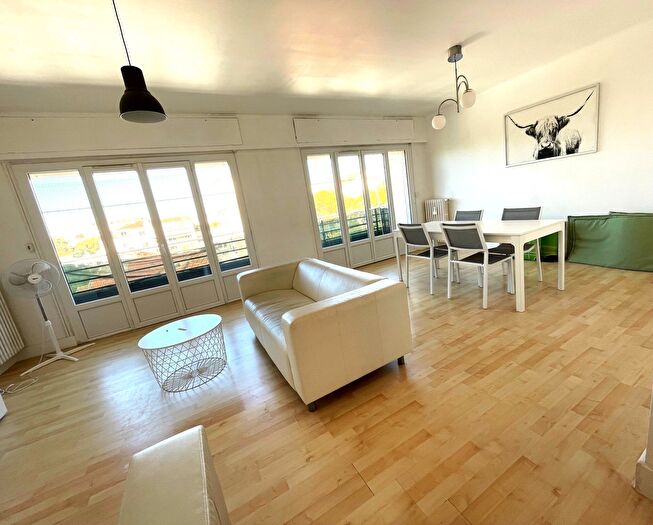 Appartement à louer - Toulon, Le Mourillon, La Mitre, Fort Lamalgue - 5 pièces - 3 chambres