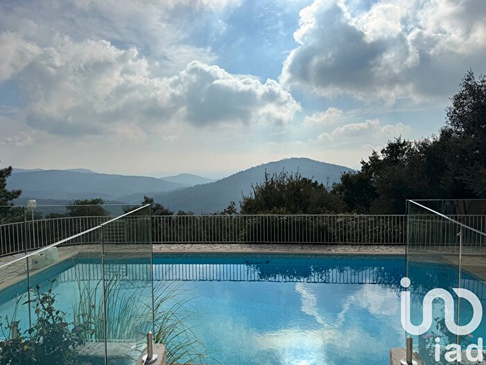 Maison à vendre - La Garde-Freinet - 5 pièces - 3 chambres